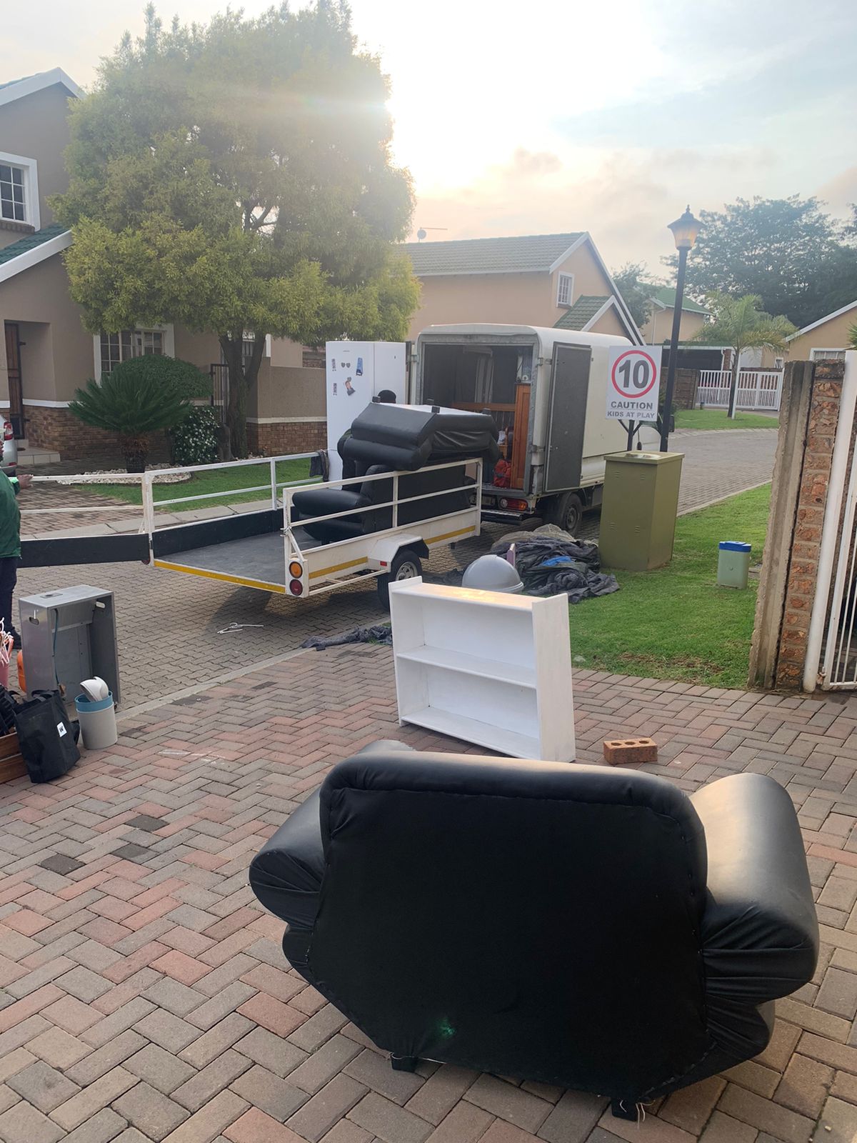 Load Bee – Just a Buzz Away